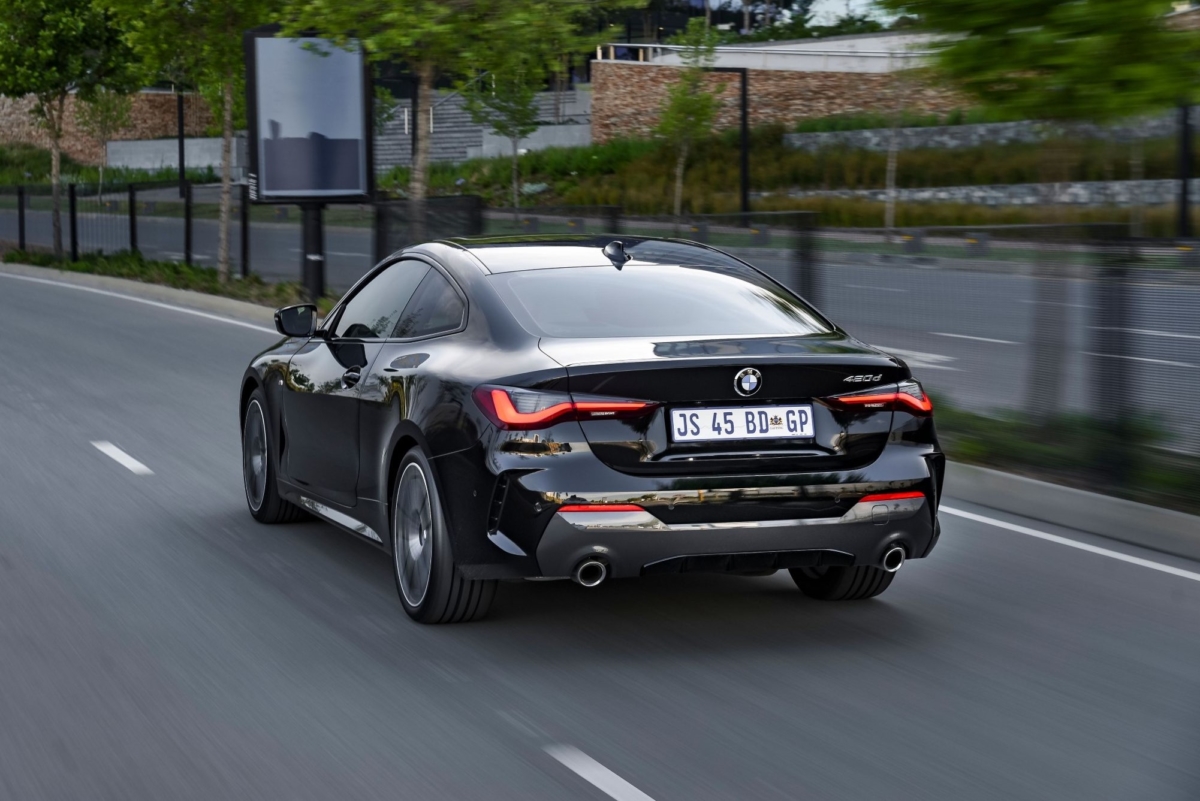 BMW 4 Series Models Driven on National Launch - Double Apex