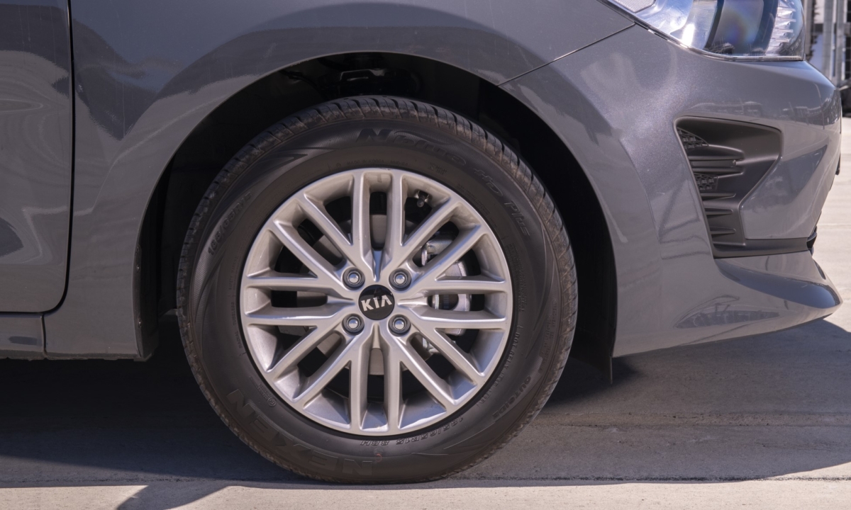 Facelifted Kia Rio Debuts in SA - Double Apex