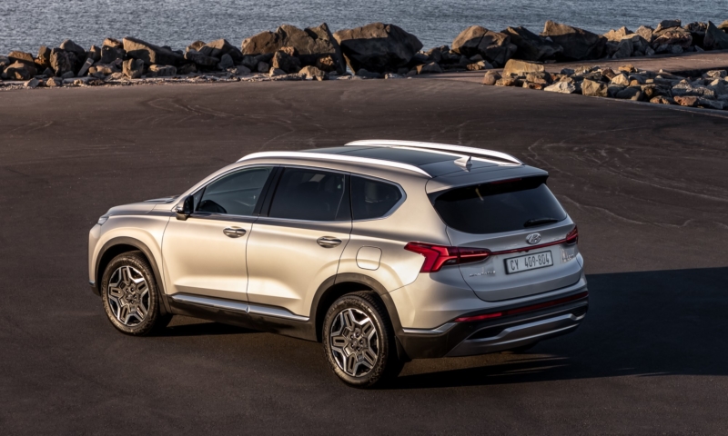Revised Hyundai Santa Fe Introduced - Double Apex