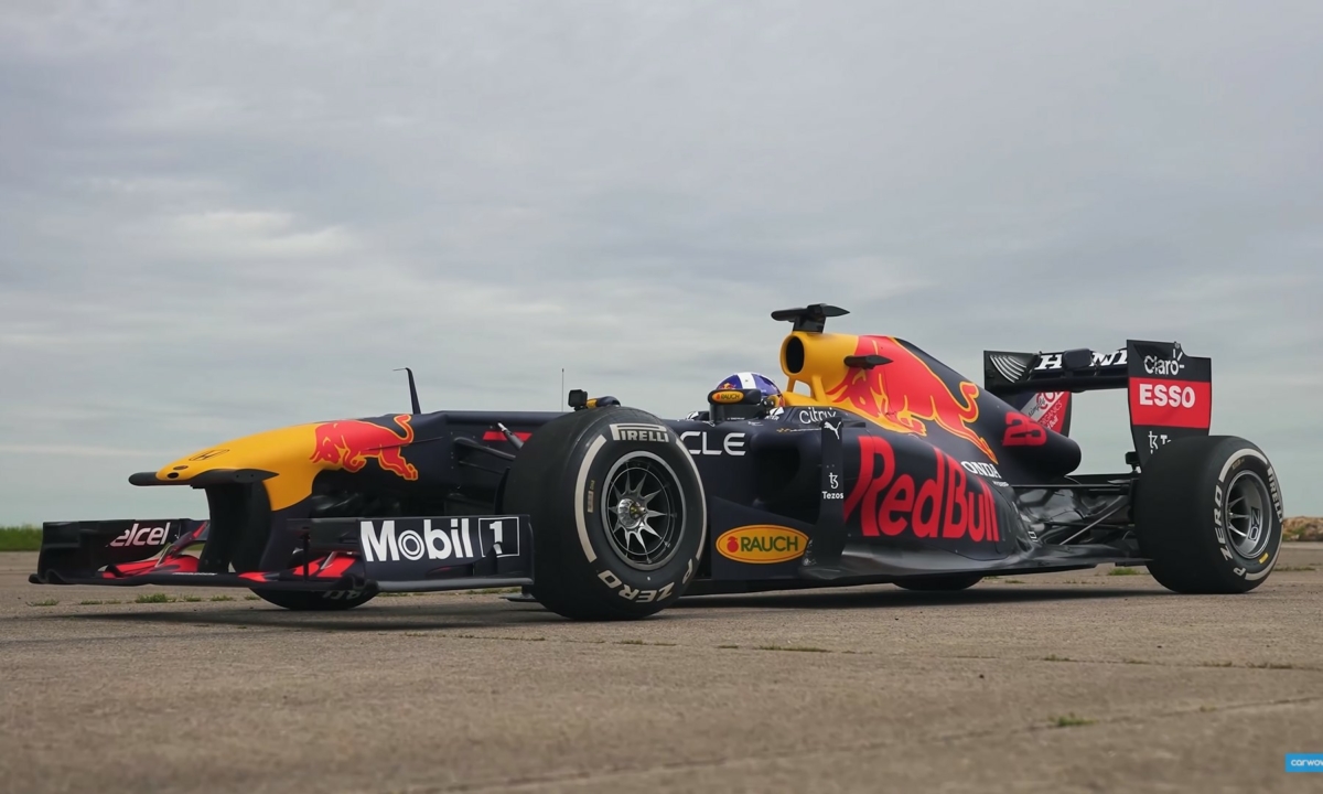 F1 vs Modified Cars Drag Race [video] - Double Apex