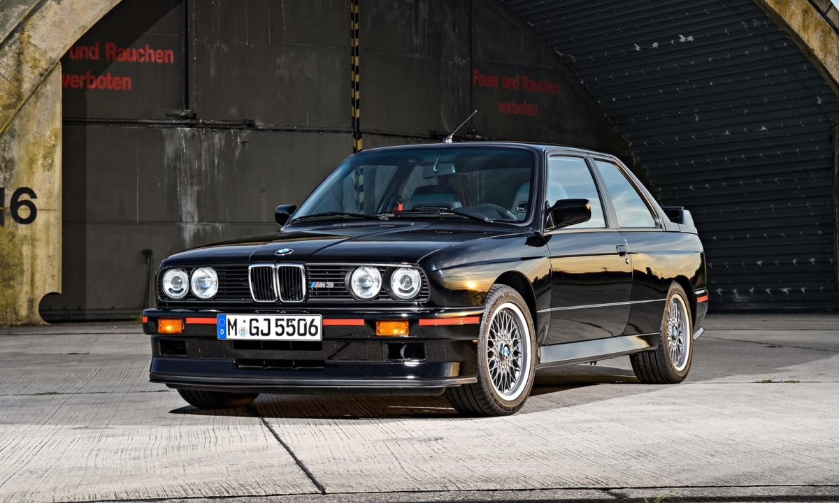 Opinion: Owning And Driving An E30 BMW M3 - Double Apex