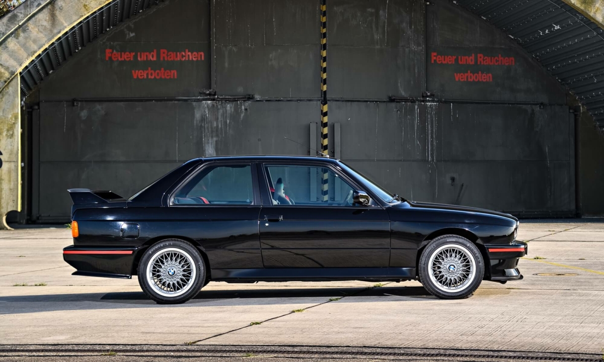 Opinion: Owning And Driving An E30 BMW M3 - Double Apex