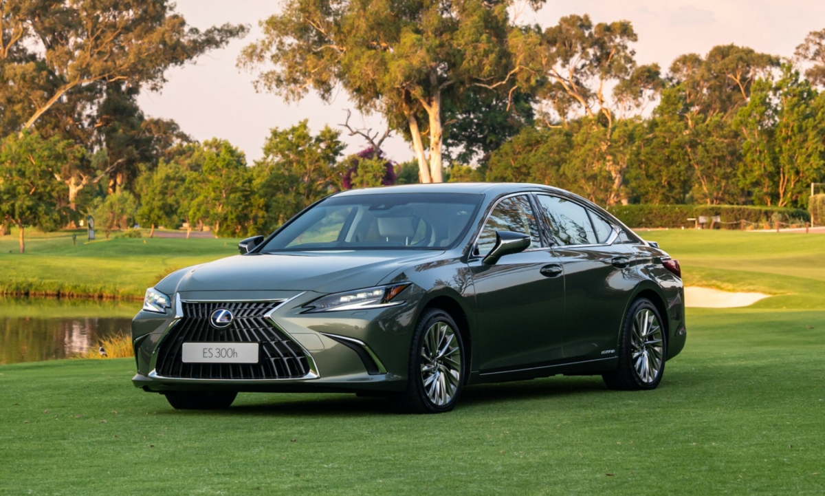 Lexus Car Reviews - Double Apex