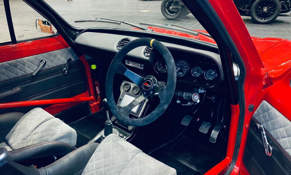MST Mk1 Escort Debuts [w/video] - Double Apex