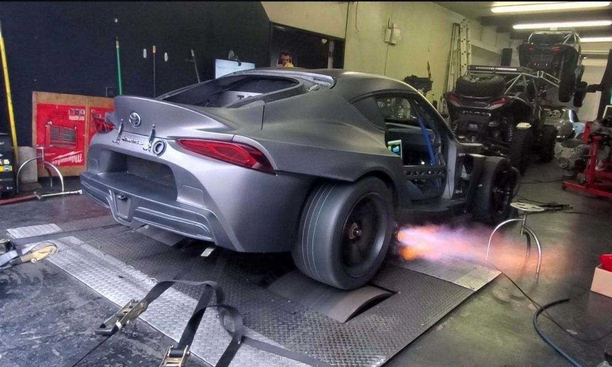 V10 Powered Formula Supra Debuts [w/video] - Double Apex