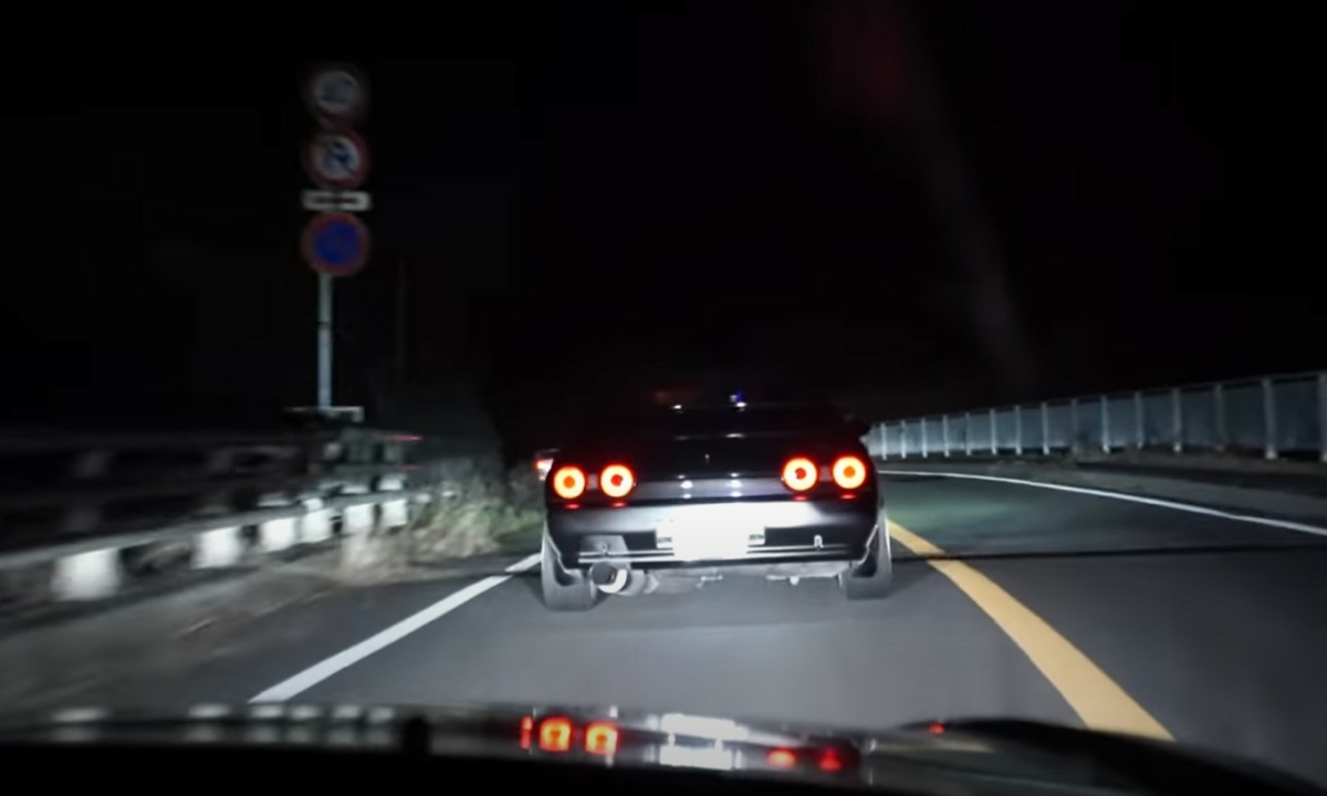 Chasing Real-life Initial D [video] - Double Apex