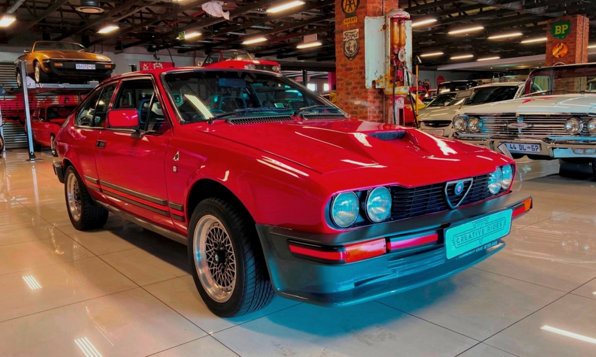 Massive SA Car Collection Goes Under The Hammer - Double Apex