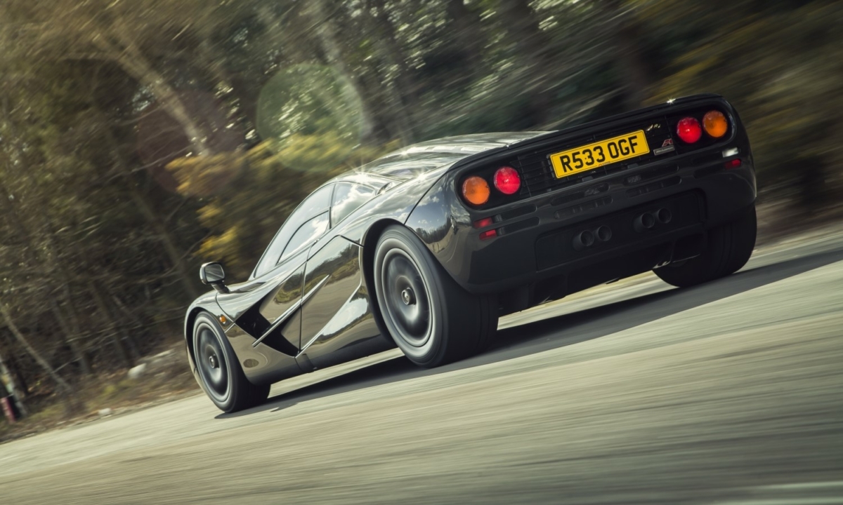 McLaren F1 Top Speed Record Run [video] - Double Apex