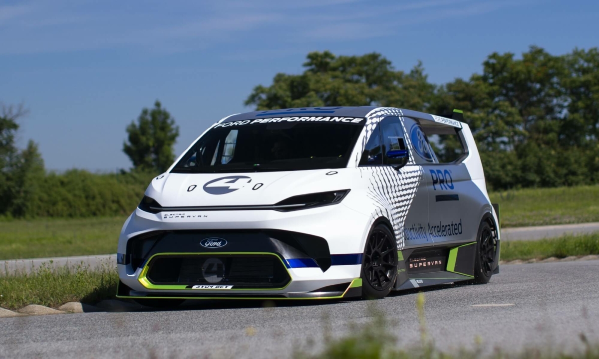 Ford Pro Electric SuperVan Debuts At Goodwood FoS - Double Apex