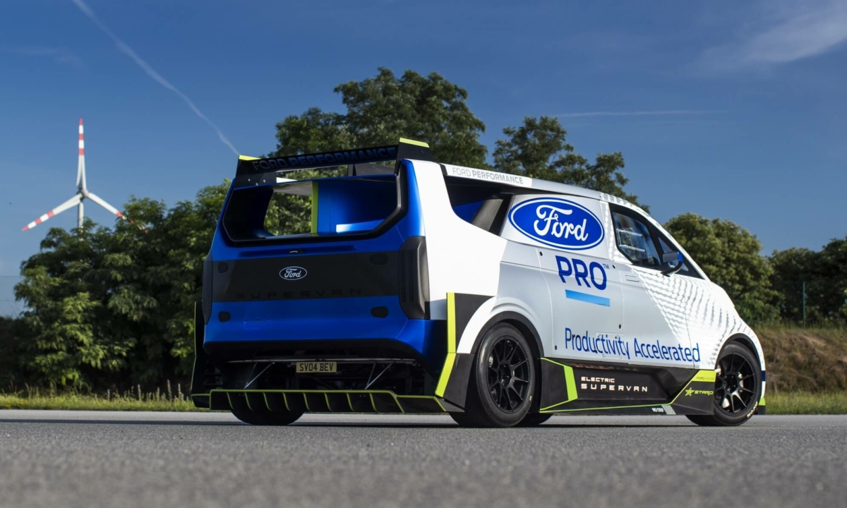 Ford Pro Electric SuperVan Debuts At Goodwood FoS - Double Apex