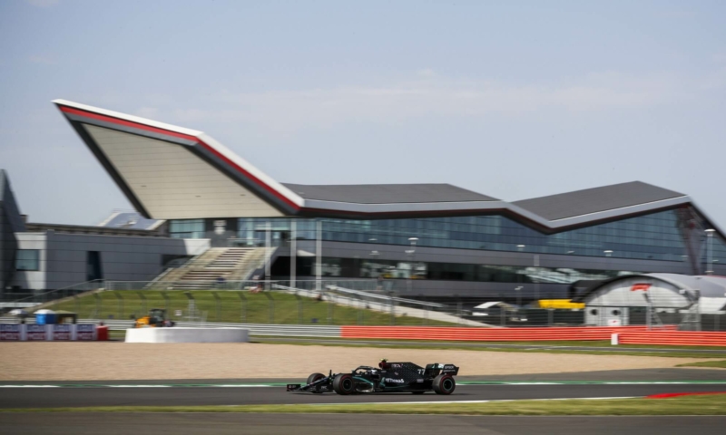 5 Facts About Silverstone Grand Prix Circuit - Double Apex