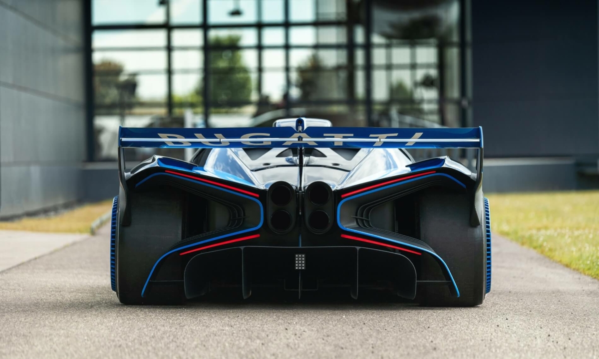 Five Facts About The Bugatti Bolide - Double Apex
