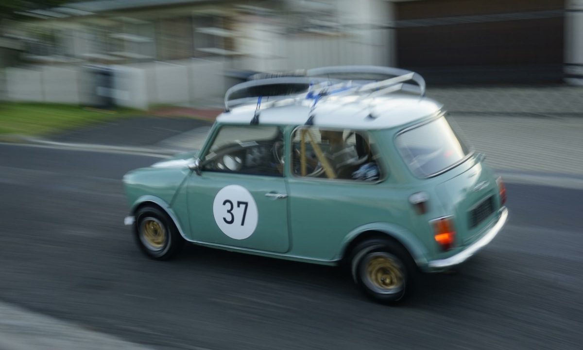 I Own A Classic... 1976 Austin Mini - Double Apex