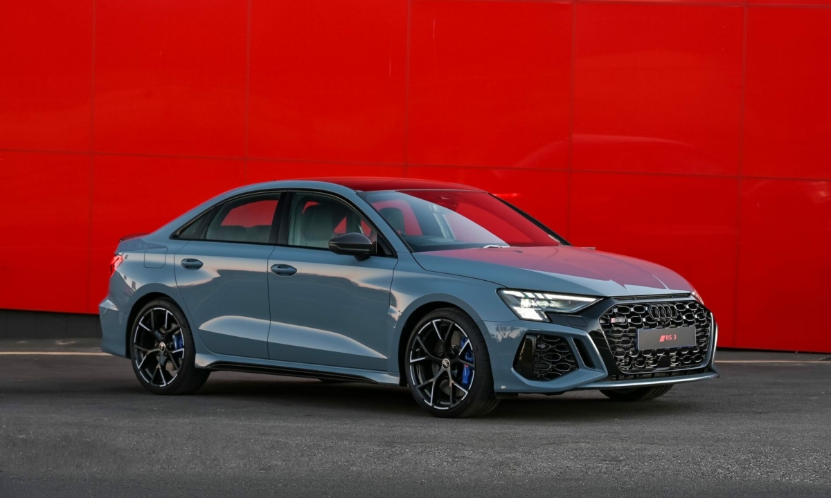 Audi RS3 Touches Down in SA [w/video] - Double Apex