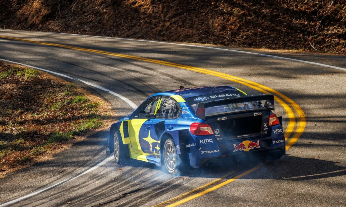 Scott Speed and Subaru Attack Tail of the Dragon [video] - Double Apex