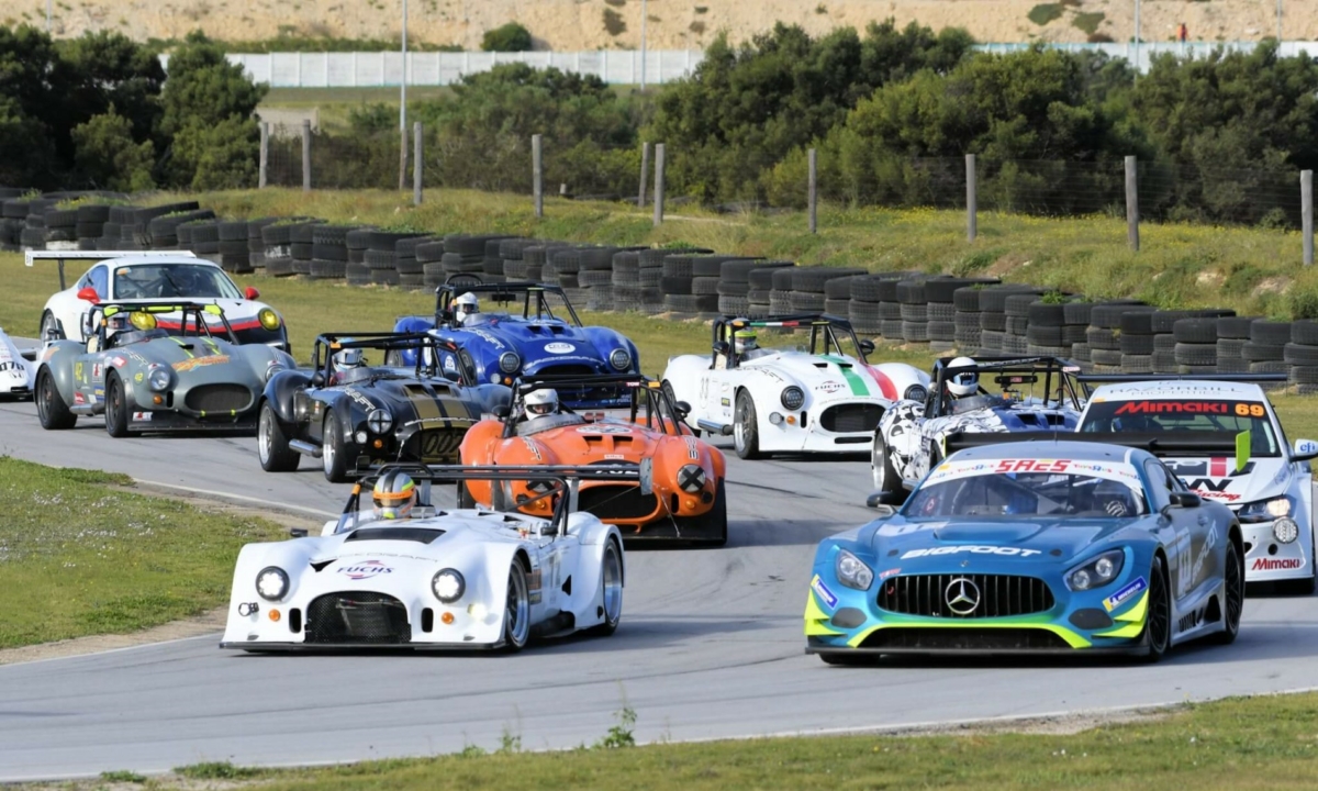 Endurance Racing Season Finale At Killarney Raceway - Double Apex