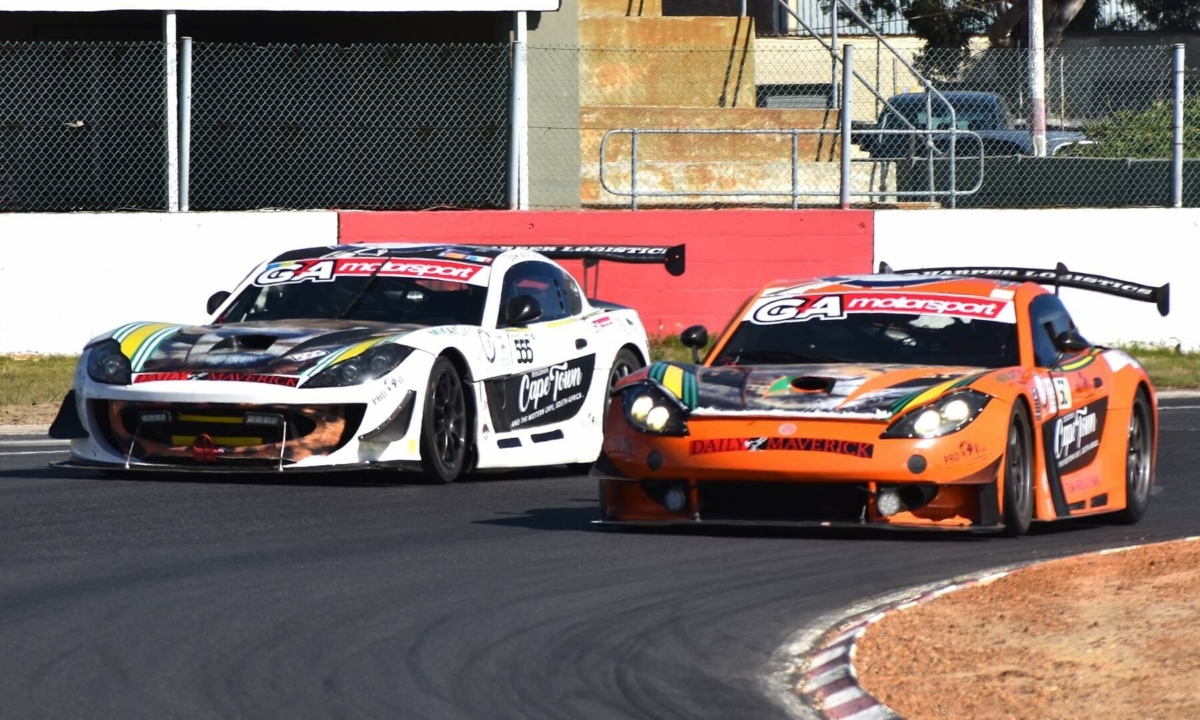Endurance Racing Season Finale At Killarney Raceway - Double Apex