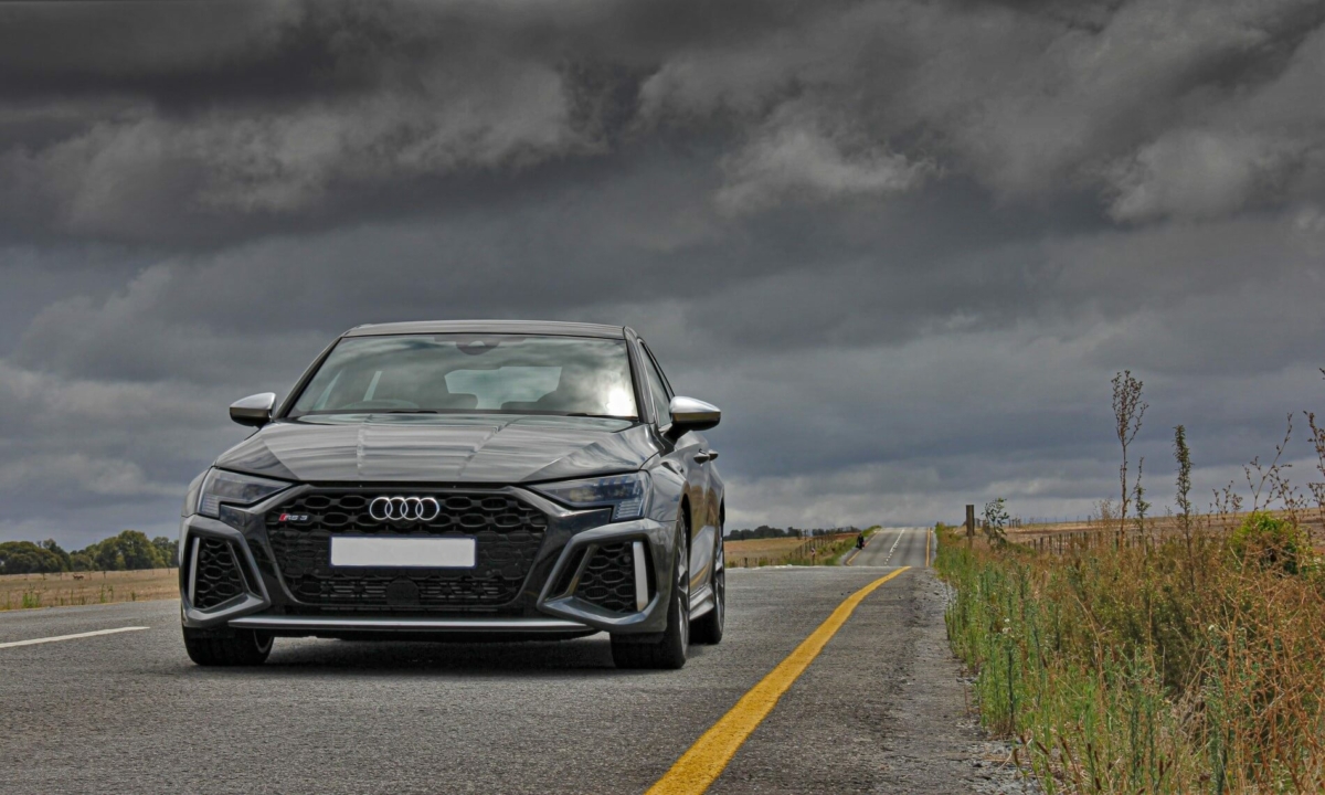 Audi RS3 Sportback Driven - Double Apex