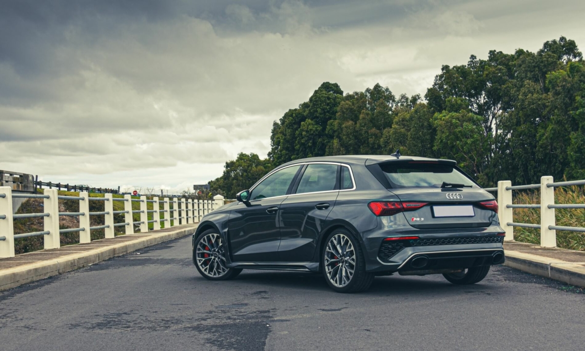 Audi RS3 Sportback Driven - Double Apex