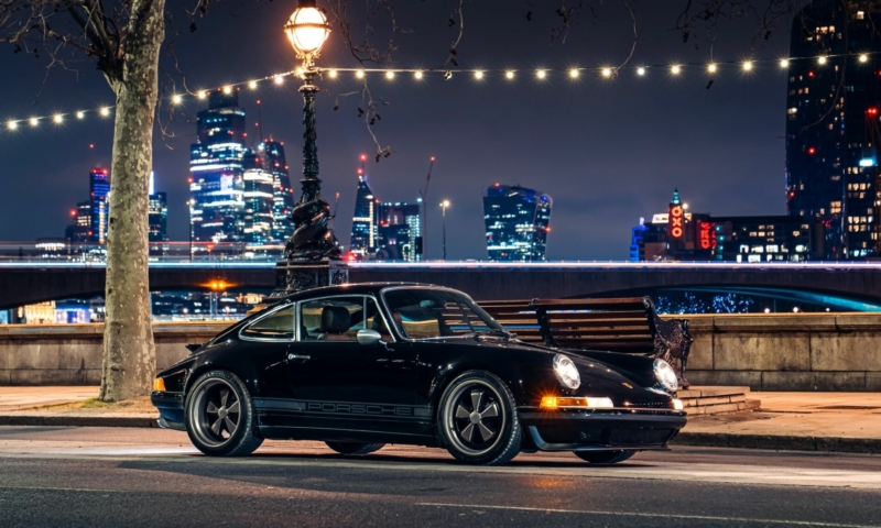 Theon Design 911 ITA001 Restomod Unveiled - Double Apex