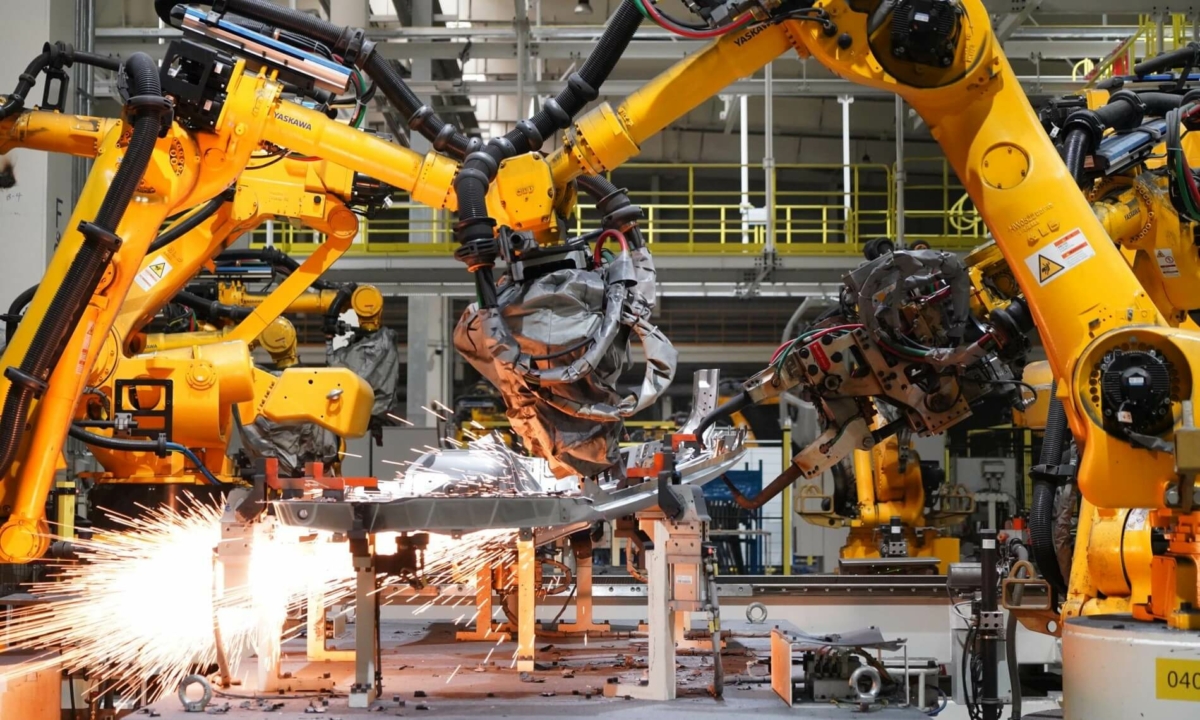 Chery Factory Tour - Double Apex