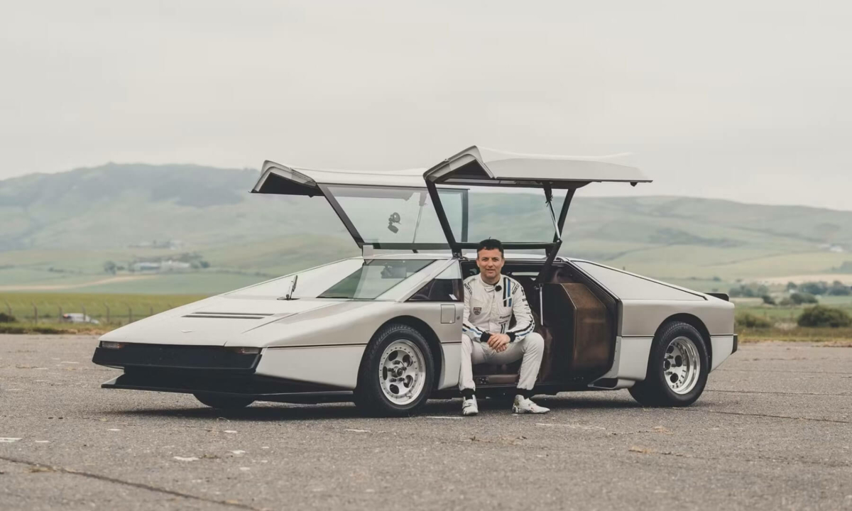 Double Apex Home - Double Apex