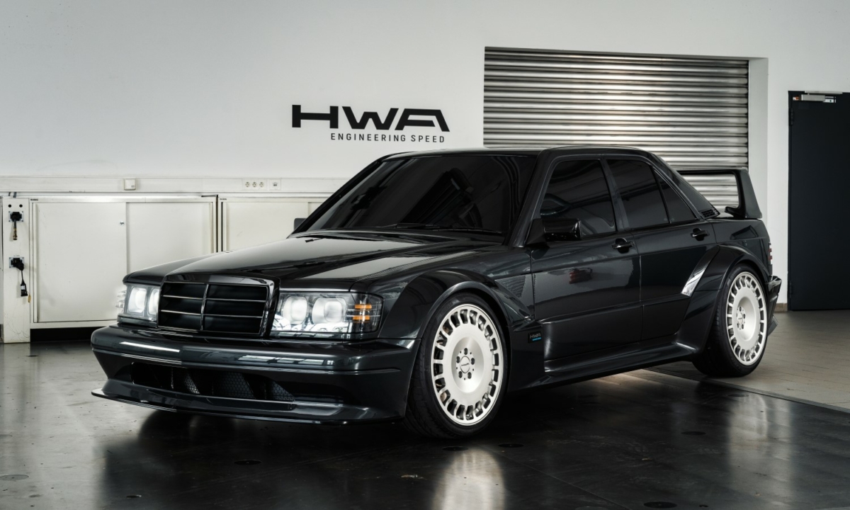 HWA Evo Concept 190E Debuts - Double Apex