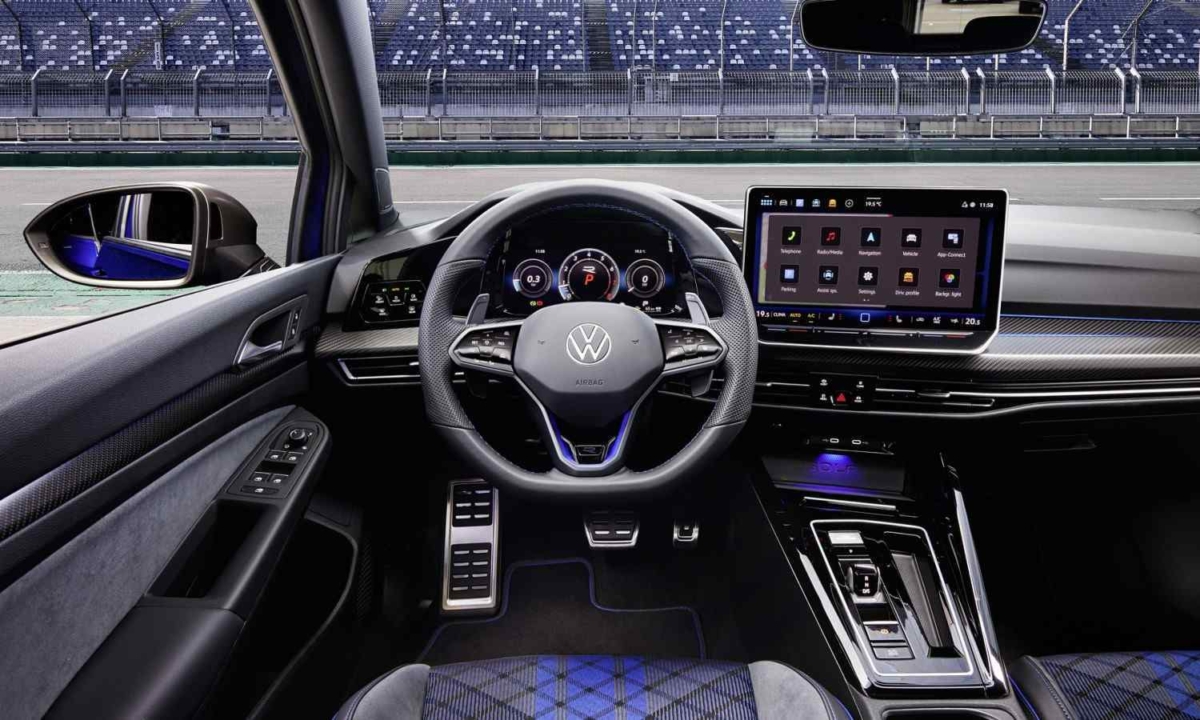 Updated VW Golf R Boasts More Power - Double Apex