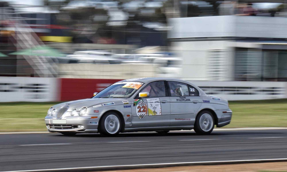 Double Apex Makes Endurance Racing Debut [w/video] - Double Apex