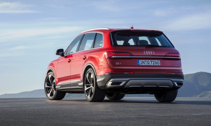 Facelifted Audi Q7 debuts sporting new family face