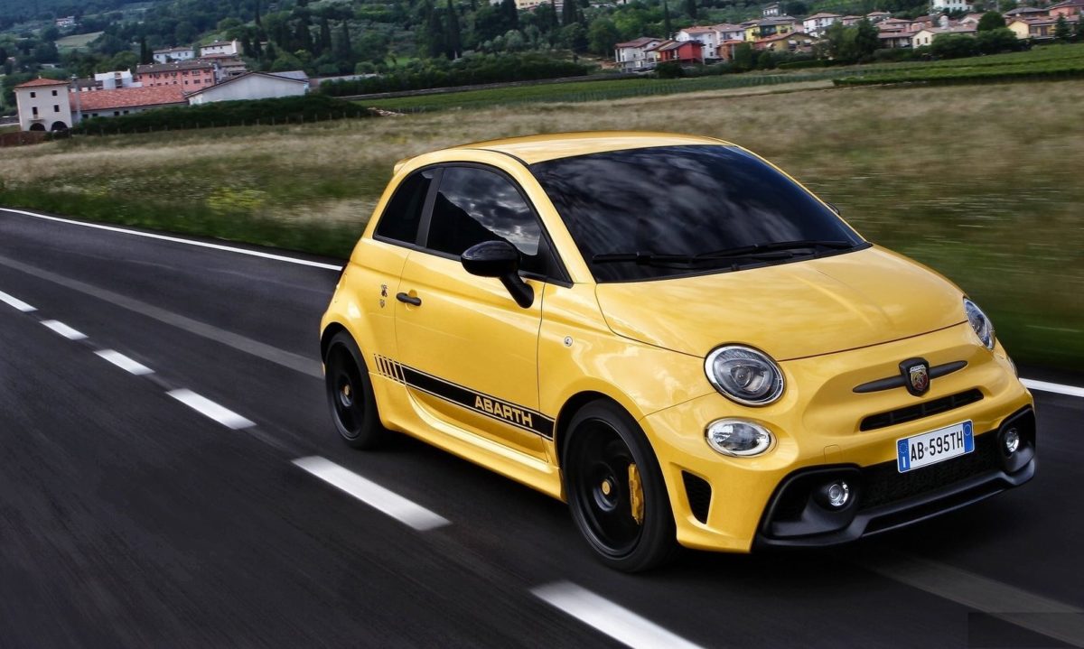 Fiat Abarth 595 Competizione (2017) - Double Apex