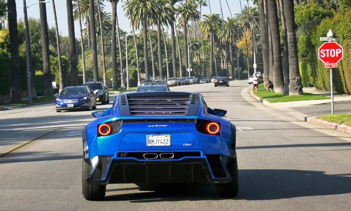 Laffite X-Road Supercar is a V8-powered RWD dune jumper