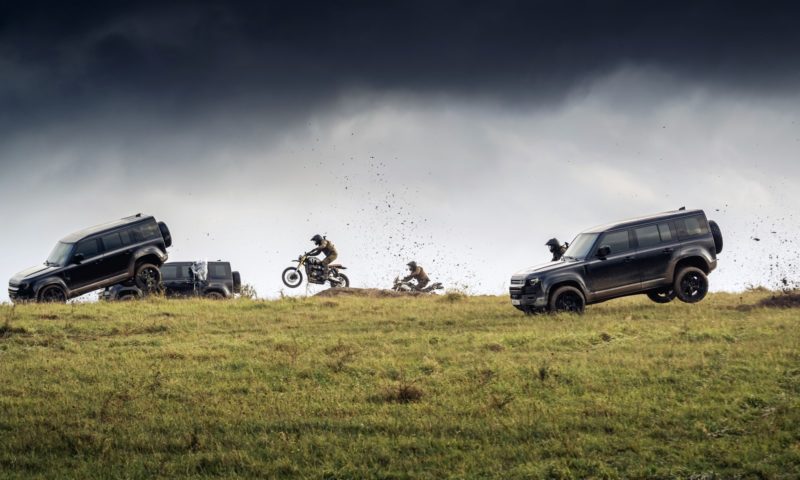 Land Rover Defender advert goes behind-the-scenes of new Bond movie