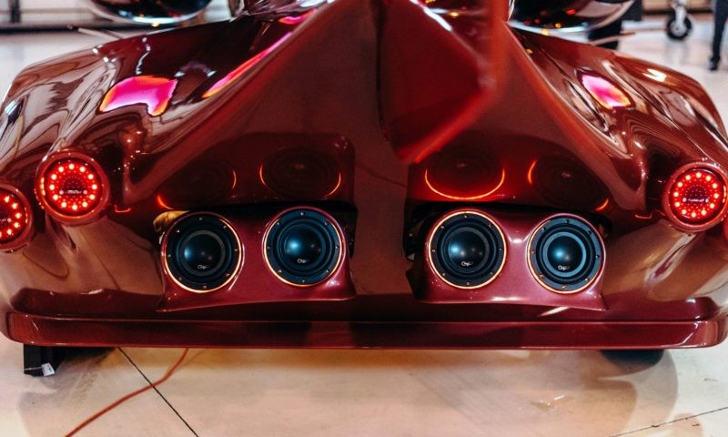 Limo-Jet is one-off street-legal Lear jet-based limousine