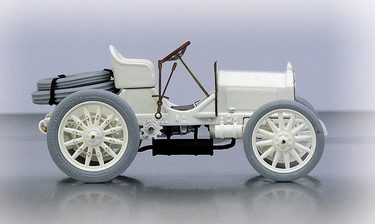 Mercedes Simplex Concept Car is an homage to a 1901 racecar