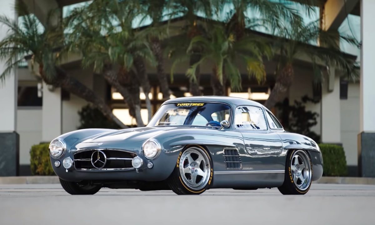 Mercedes-Benz 300SL Gullwing Clone is modern-day replica
