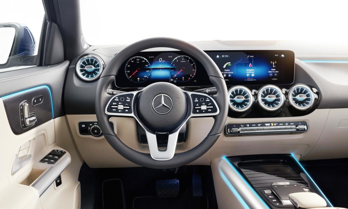 New Mercedes-Benz GLA launched earlier today in two derivatives