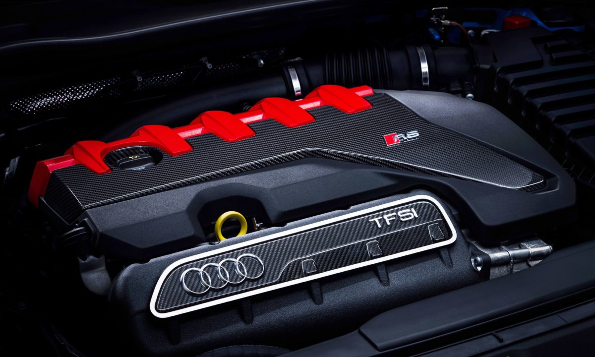 Refreshed Audi TT RS coupe and drop-top models break cover.