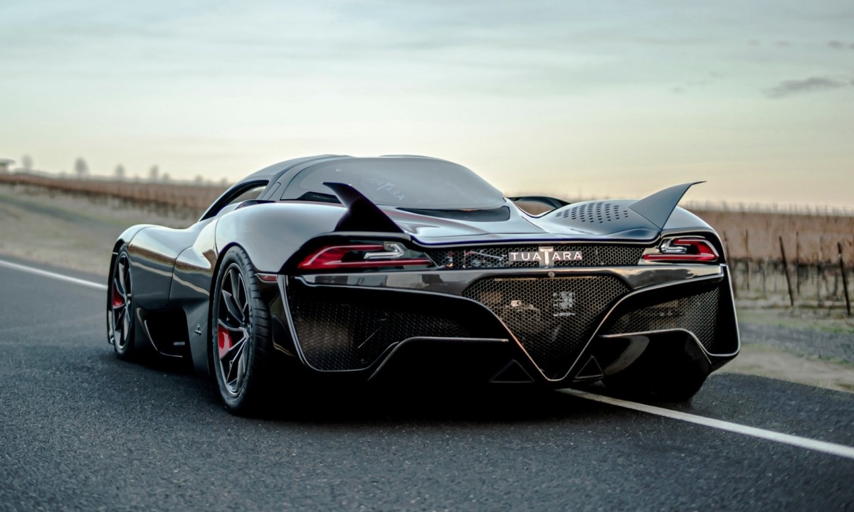 SSC Tuatara in action in this official video from the company